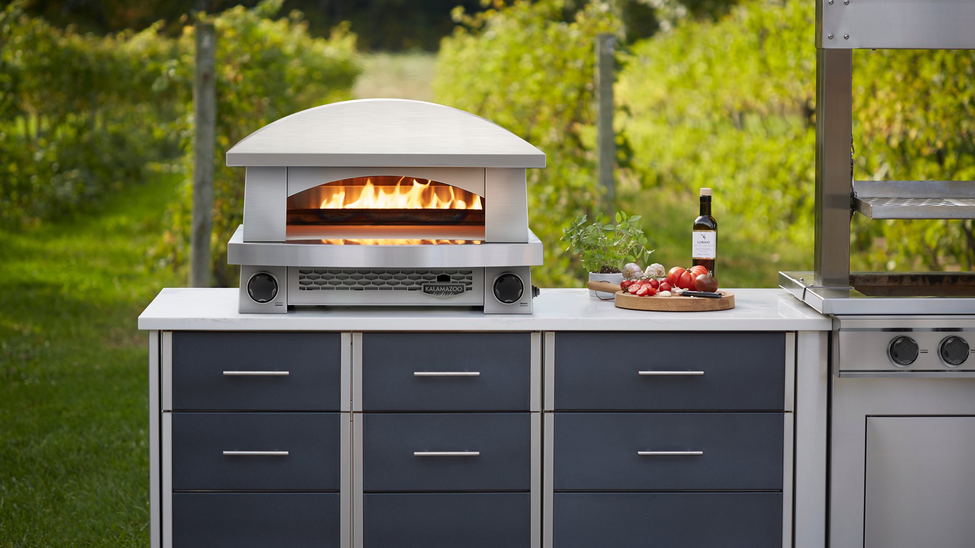 Hybrid Fire Grill | Kalamazoo Outdoor Gourmet
